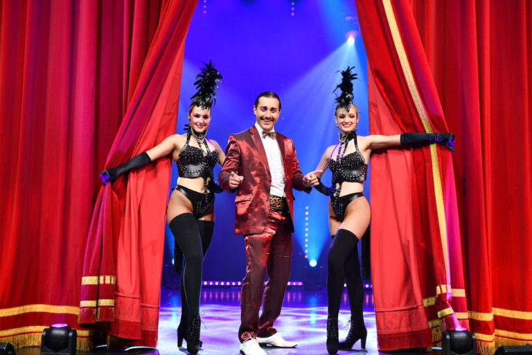 Reizvoll - das neue verheißungsvolle Programm in Roncalli‘s Apollo ...