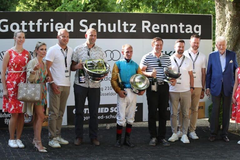 Wunderbar Gottfried Schultz Gruppe Fotos