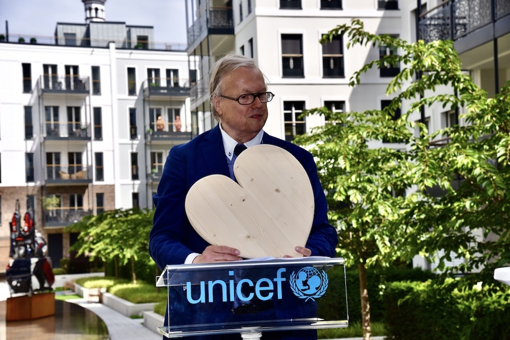 Erfolgreiche Herzoperation für UNICEF-Botschafter Heribert Klein im ...